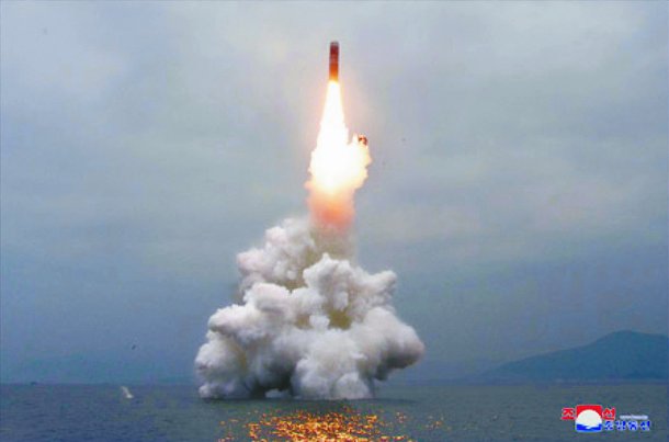 미 CSIS "北 신포서 SLBM 시험발사 준비 인공위성 포착" : 네이트 뉴스