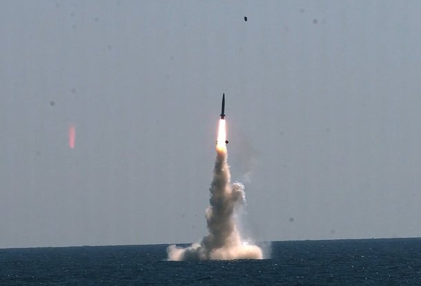 "韓, 항모킬러 생긴날"···文 SLBM 참관에 北 맞불 미사일 쐈나 : 네이트 뉴스