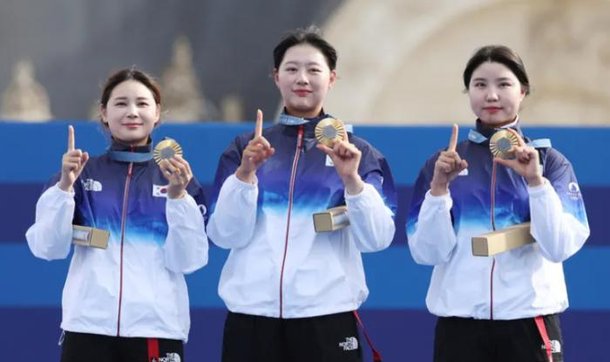 Korean women's archery team wins 10th consecutive gold in Olympics : 네이트 뉴스
