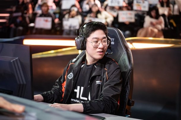 '풀세트 혈전' 한화생명, T1 꺾고 LCK컵 PO 2R 합류 : 네이트 스포츠