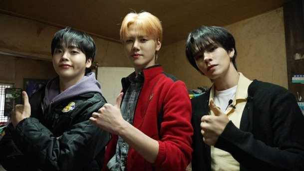 '6시 내고향' 개그맨 손헌수, 크래비티 멤버 형준·세림·민희 출동한 새 코너 '새출발' : 네이트 연예