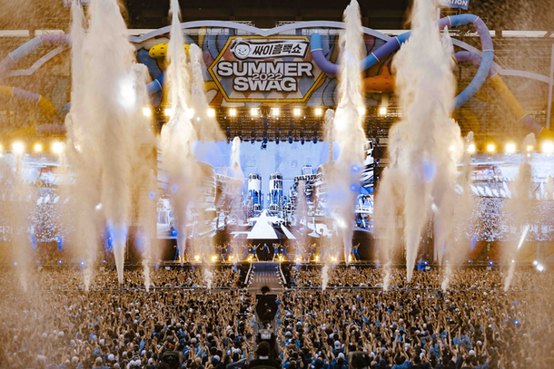 싸이, 골든티켓어워즈 대상 영예 | 네이트 연예