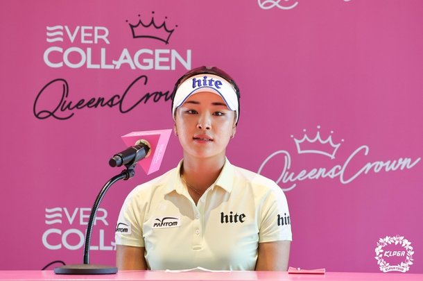 KLPGA 3년 출전정지 절반 감면, 4월 출전가능 윤이나 "다시 기회주셔서 감사, 정직 성실하게 플레이" : 네이트 스포츠