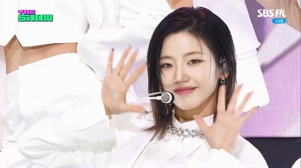 '더쇼' 트라이비, 음방 막방까지 감탄 부른 신곡 'Diamond' 무대 : 네이트 연예