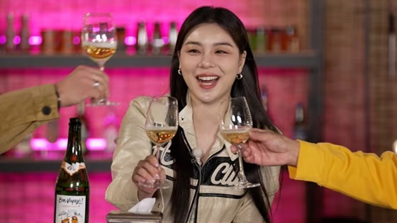 '내년 결혼' 에일리, 연하 ♥최시훈과 러브스토리 최초 공개 (BYOB) : 네이트 연예