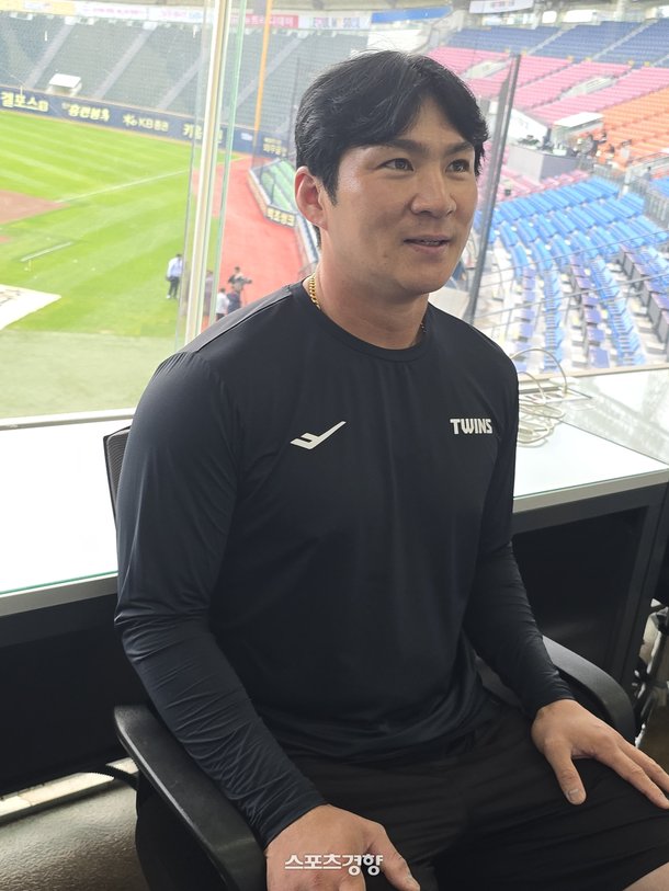 KS 3연속 홈런, MVP, 롤렉스까지···LG 오지환 "2년 전 내 모습, 다시 현재로 만들고 싶다"[스경X인터뷰] : 네이트 스포츠