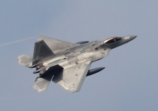美 전략폭격기 B-52H, F-22 韓 F-35A와 한반도 인근서 첫 연합공중훈련 : 네이트 뉴스