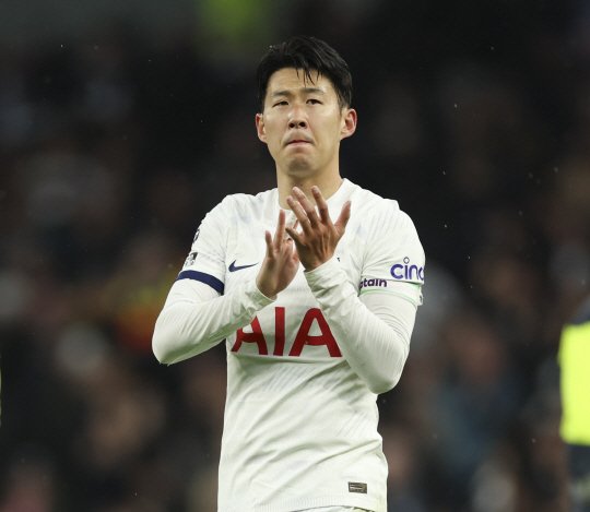 '캡틴' SON, EPL 복귀전서 결승골 도움…토트넘 4위로 : 네이트 스포츠