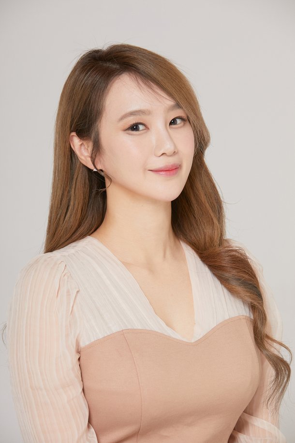 '일타강사' 이지영, UNIST AI대학원 특임교수로 활동 : 네이트 뉴스