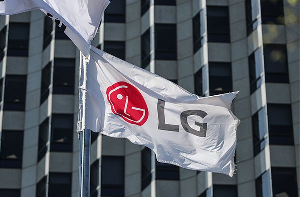LG Elec posts record OP, revenue Q1 on strong Oled TV, home appliance ...