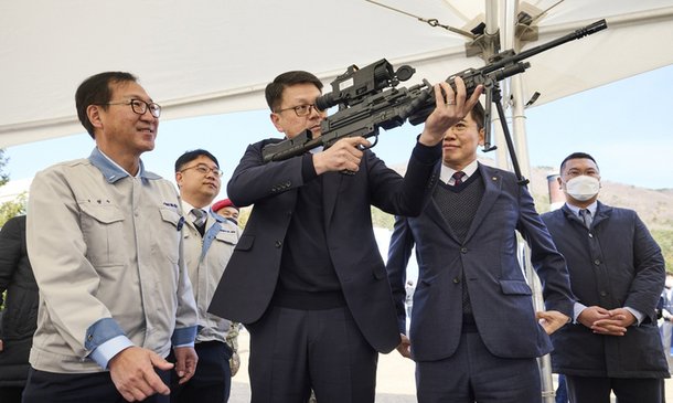 "K3, 그동안 수고했다"…K15 기관총과 임무교대 : 네이트 뉴스