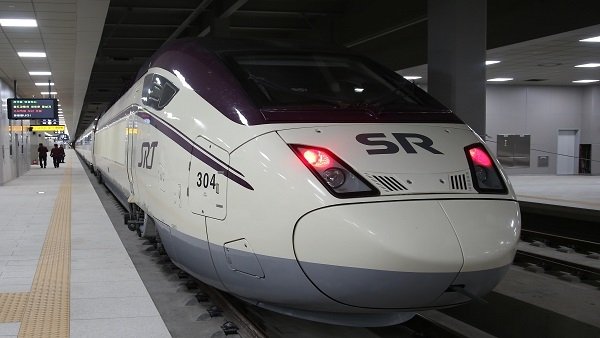 코레일"전기공급 차단 장애 SR에 KTX 2편성 긴급 지원" : 네이트 뉴스