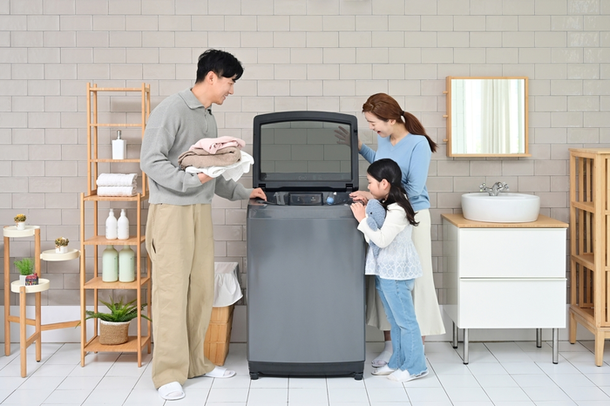 Samsung launches 2025 AI washing machine with smart features : 네이트 뉴스
