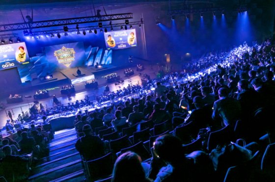 컴투스 'SWC2025', 프랑스 파리서 대망의 월드 파이널 개막 : 네이트 뉴스