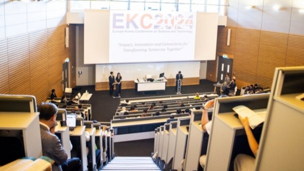 "英 '과학 자본' 개념 부상…이공계 인재부족 겪는 韓도 주목해야" : 네이트 뉴스