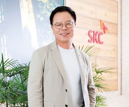 [CEO포커스] 이완재 SKC 대표, 배터리·반도체 소재사 '대변신' : 네이트 뉴스