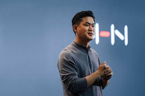 정우진 대표, 게임업계 최장수 CEO 등극…NHN 12년간 이끈다 : 네이트 뉴스