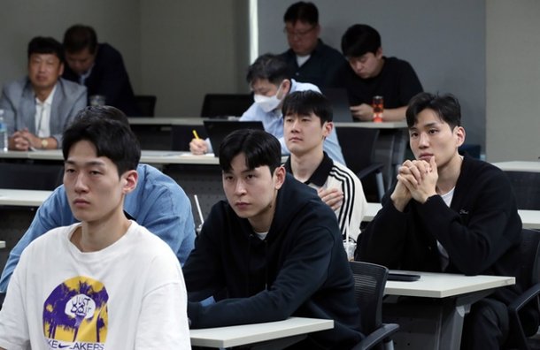 '대어급' 대거 이동…KBL, FA 자율협상 결과 발표 : 네이트 스포츠