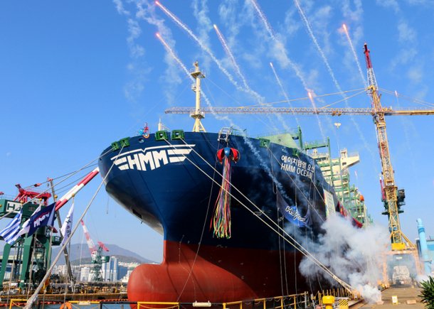 HMM, 지난해 영업익 3조5128억원 '501%↑'…역대 세번째 호실적 : 네이트 뉴스