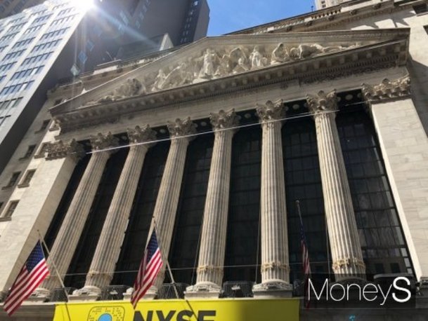 [뉴욕증시] 'FOMC D-1' 미 금리 인하 여부에 촉각…다우 0.3%↓ : 네이트 뉴스