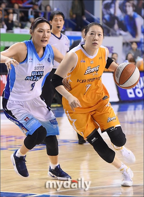 강아정 등 WKBL FA 12인, 1일부터 1차 협상 시작 : 네이트 스포츠