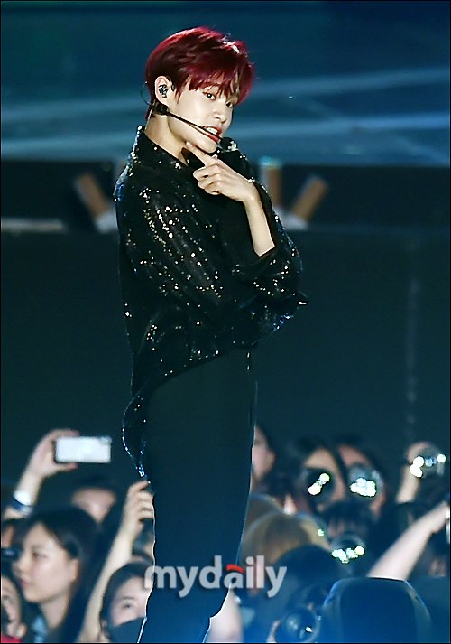 [MD포토] AB6IX 이대휘, '귀엽게 깜찍하게' : 네이트 연예