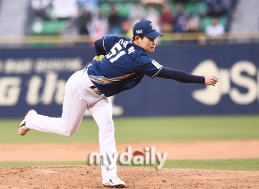 '이재학 QS' NC, 한화에 3-2 신승…2연패 탈출 : 네이트 스포츠