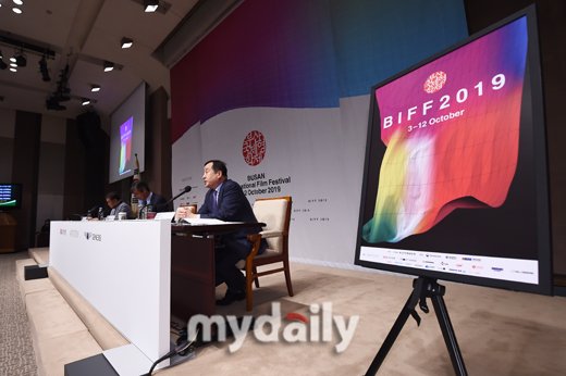 ['BIFF' D-1②] "日영화+넷플릭스, 배척 NO"…오다기리죠·고레에다→티모시 '내한 러시' | 네이트 연예