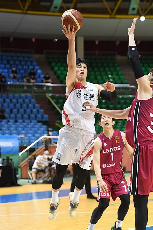 '윌리엄스·변준형 활약' KGC, 4강서 SK와 격돌…KT는 유종의 미 : 네이트 스포츠