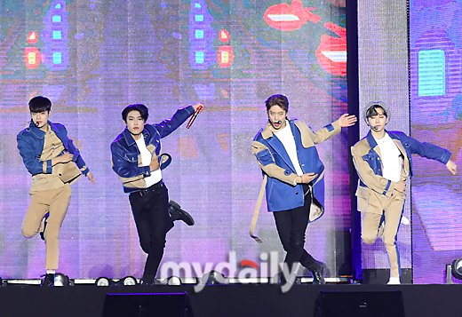 [MD포토] AB6IX '신나게 달려' : 네이트 연예