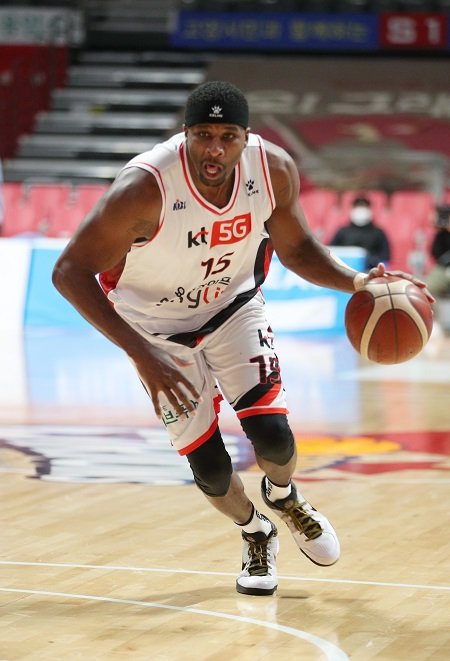 브라운 합류한 KT…감독 시선, 장점이 단점보다 많다[MD포커스] : 네이트 스포츠