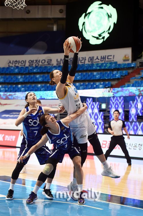 예상 뒤엎은 WKBL PO 4대 키워드, 스몰라인업·체력·구력·박지수[MD이슈] : 네이트 스포츠