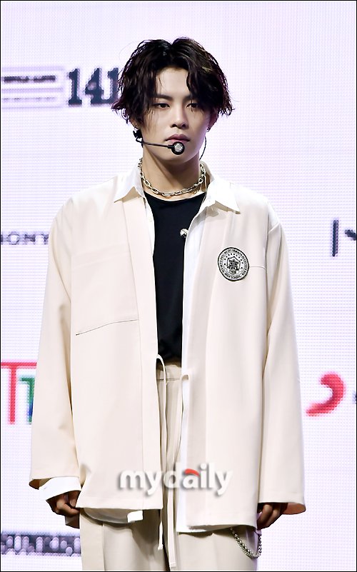 [MD포토] T1419 노아, '긴장되는 포토타임' : 네이트 연예