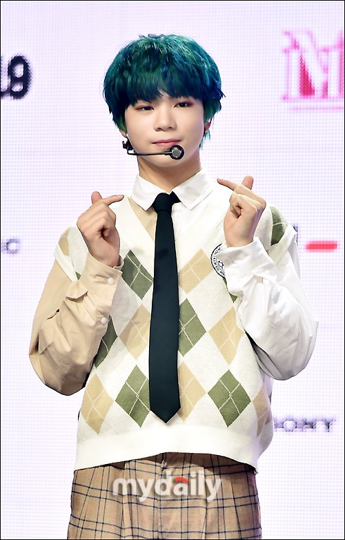 [MD포토] T1419 키오, '귀여운 막내' : 네이트 연예