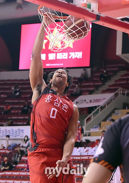 '설린저 MVP' KGC, 역대 첫 PO 10연승 우승…KCC 꺾고 V3 [MD리뷰] : 네이트 스포츠