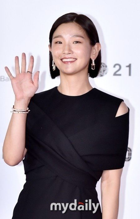 [전문] 박소담 갑상선 유두암 진단 받고 수술…소속사 회복 집중 네이트 연예