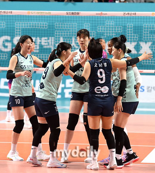 상승세 IBK 5연승이냐↔GS칼텍스 상대 전적 5연승이냐 '맞짱' : 네이트 뉴스