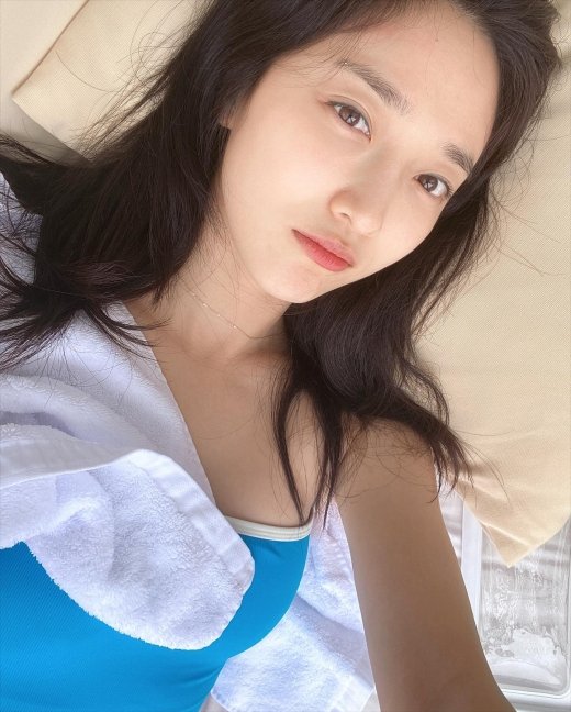 '164cm·46kg' 표예진, 수영복 물놀이 인증샷…워너비 몸매네 : 네이트 연예