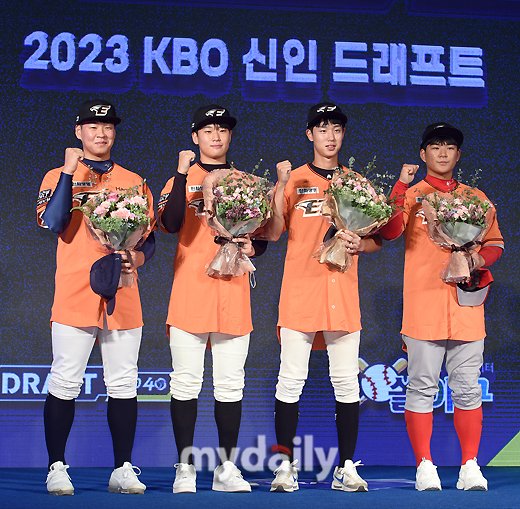 [MD포토] 한화 '2023 KBO 신인 드래프트 선수들' : 네이트 스포츠