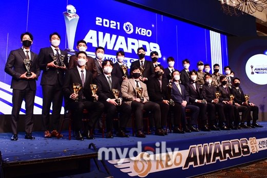 'MVP-신인왕은 누구?' KBO 시상식 17일 개최, 3년 만에 팬 입장 가능 : 네이트 스포츠