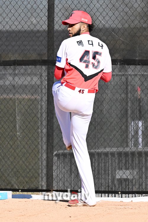 KIA 약속의 도미니카 에이스? 불고기로 KBO 입문…150km+싱커볼러[MD투손] : 네이트 스포츠