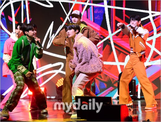[MD포토] 블리처스 'Y2K 감성으로' : 네이트 연예