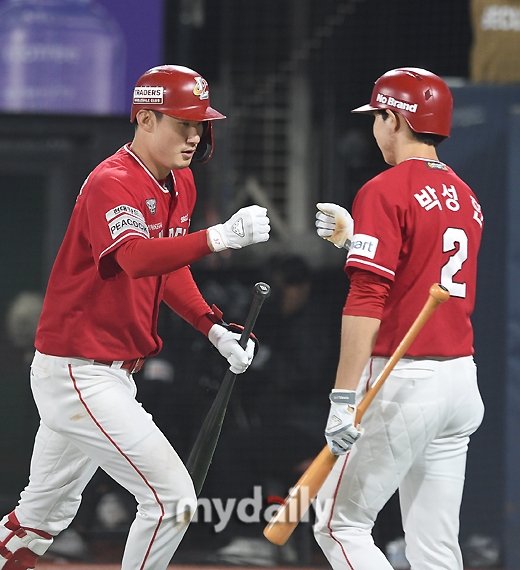 '생애 첫 QS' 송영진+오태곤 3안타 2타점…SSG, 하루만에 '선두' 탈환! [MD잠실] : 네이트 스포츠