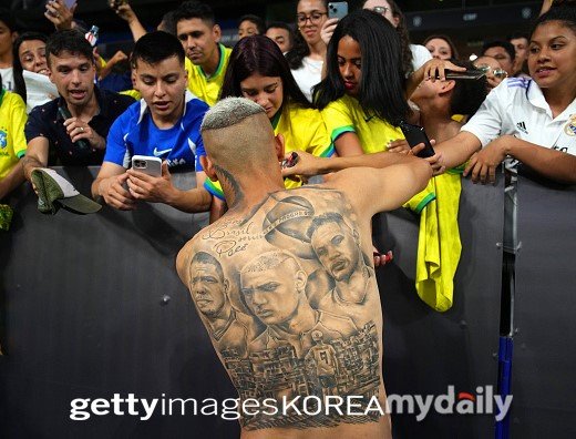 'EPL 역사상 가장 비싼 실패작 베스트 11'…그 FW와 MF는 빠질 수 없었다 : 네이트 스포츠