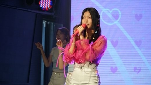 "MZ 대통령 될 것"…성민지, Y2K 감성+당찬 포부 담은 '슈퍼스타' [MD현장](종합) : 네이트 연예