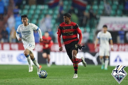 [오피셜] '포항 캉테' 오베르단, K1 20 MVP 등극…K2는 글레이손 : 네이트 스포츠