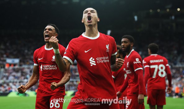 '살라가 3540억원이라고?'…EPL FW 몸값 '10위' 안에도 못 든다, 왜? '나이가 많아서!' 압도적 1위는 역시나 3555억 '괴물' : 네이트 스포츠