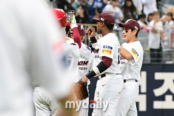 "이정후 100% 몸 아니야, 마지막 홈 경기라서…" 이대로 KBO리그 커리어 마감 'ML 간다'[MD광주] : 네이트 스포츠