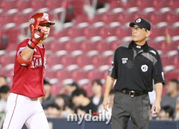"여기 신경 쓰지 말고, AG에 인생을 걸어라" SSG 26세 국대 중견수의 맹폭, 어린왕자식 격려가 시작이었다[MD광주] : 네이트 스포츠