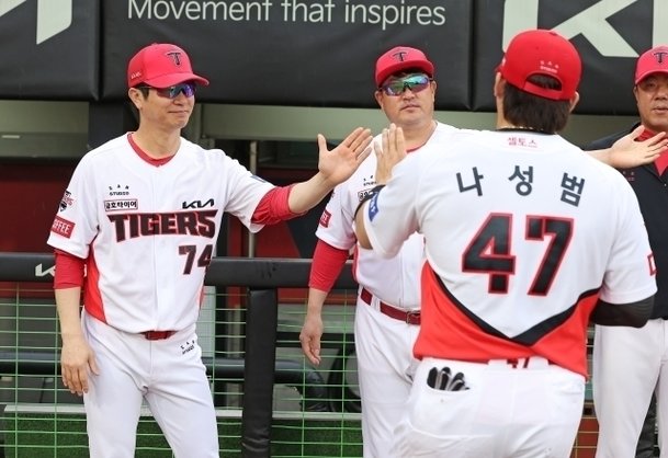 "가을야구 못해 죄송, 선수들 최선 다했다" KIA 김종국 감독, 144G 앞두고 '거듭 사과' [MD광주] : 네이트 스포츠